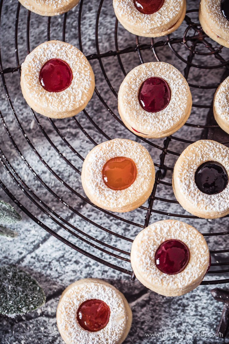 Klassische Spitzbuben mit verschiedenen Füllungen | Life Is Full Of Goodies